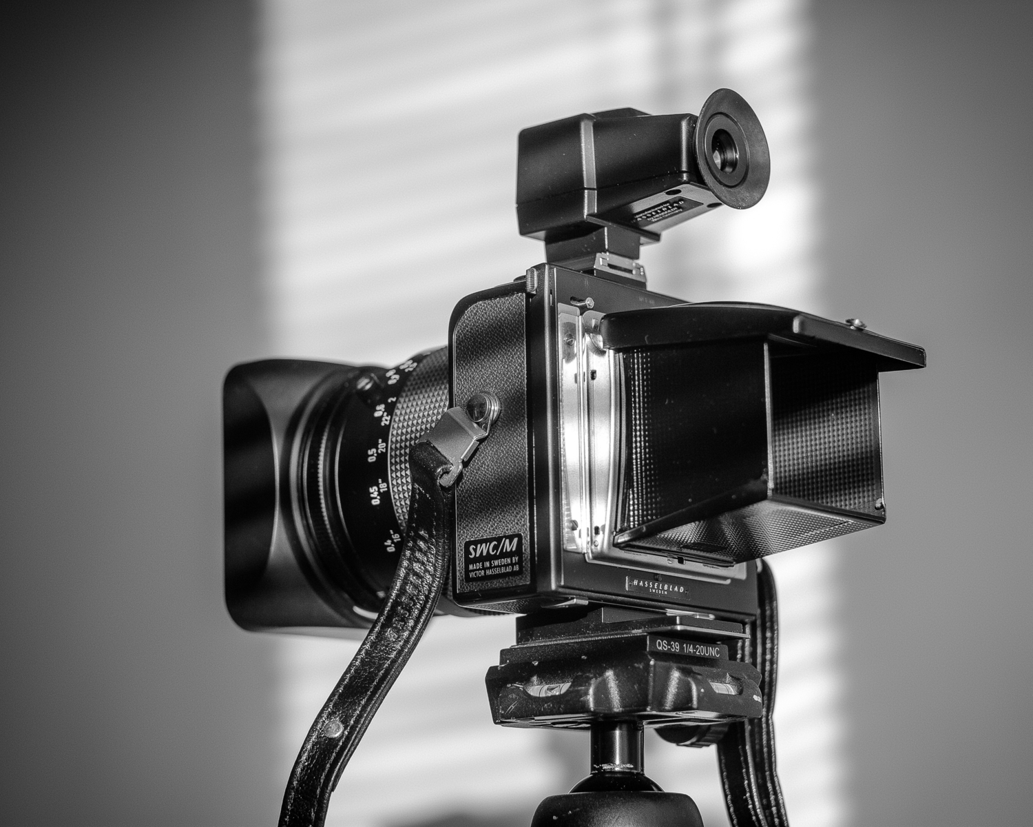 Hasselblad SWC Review (Best Wide Angle Lens?)