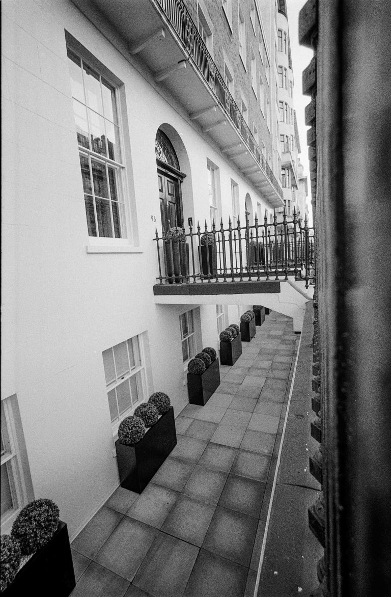 Kentmere 400 Review + Photos (Budget 35mm B&W Film)