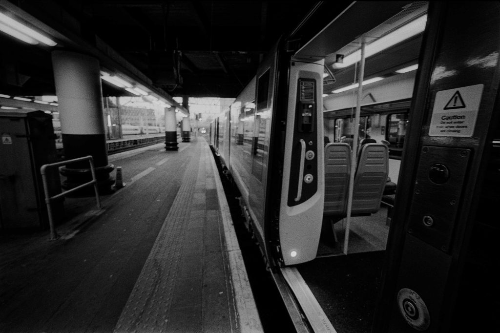 Kentmere 400 Review + Photos (Budget 35mm B&W Film)