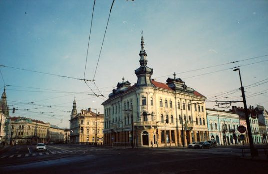 Lomography 800 Review (35mm Film & Lomo 800 120 Portraits)